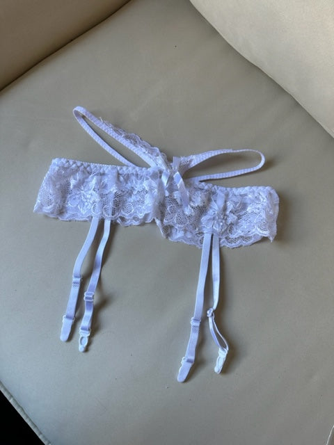 BELI HALTERI – Firstdatelingerie